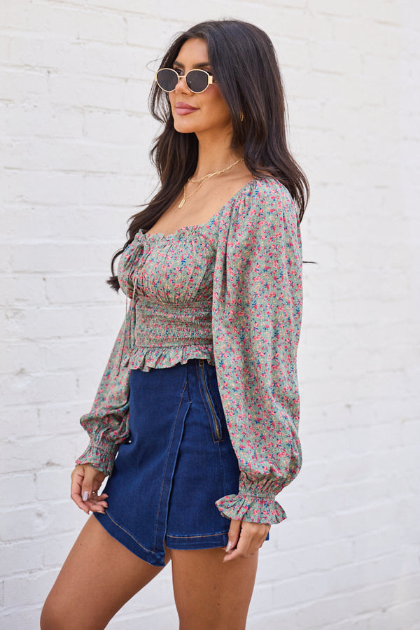 Shalyn Ditsy Floral Smocked Top